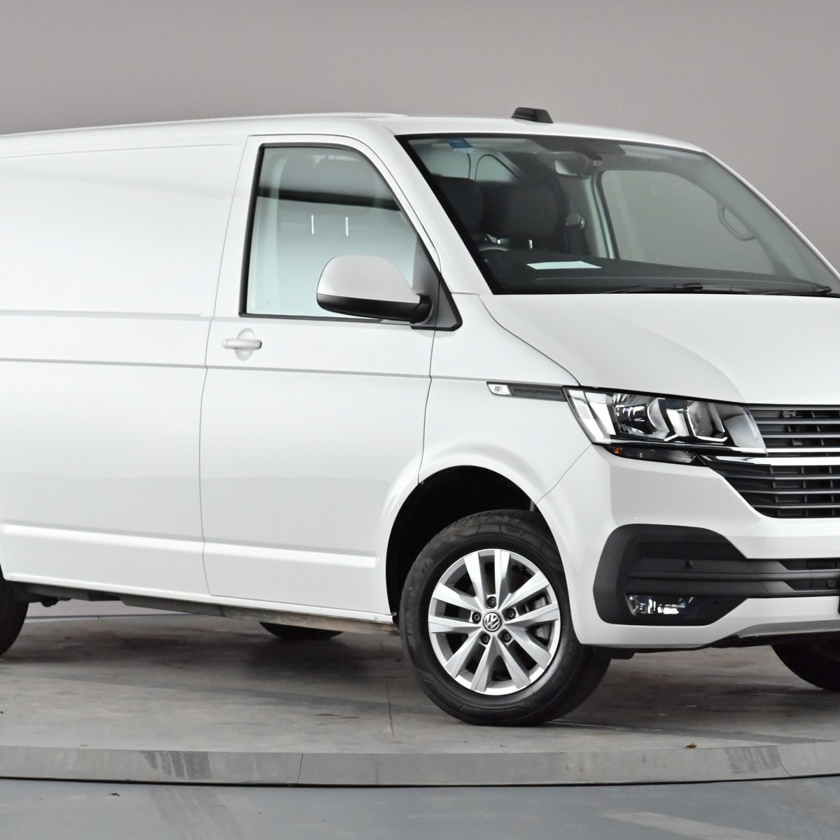 Volkswagen Transporter YY24OEU St Albans VWCV | Citygate