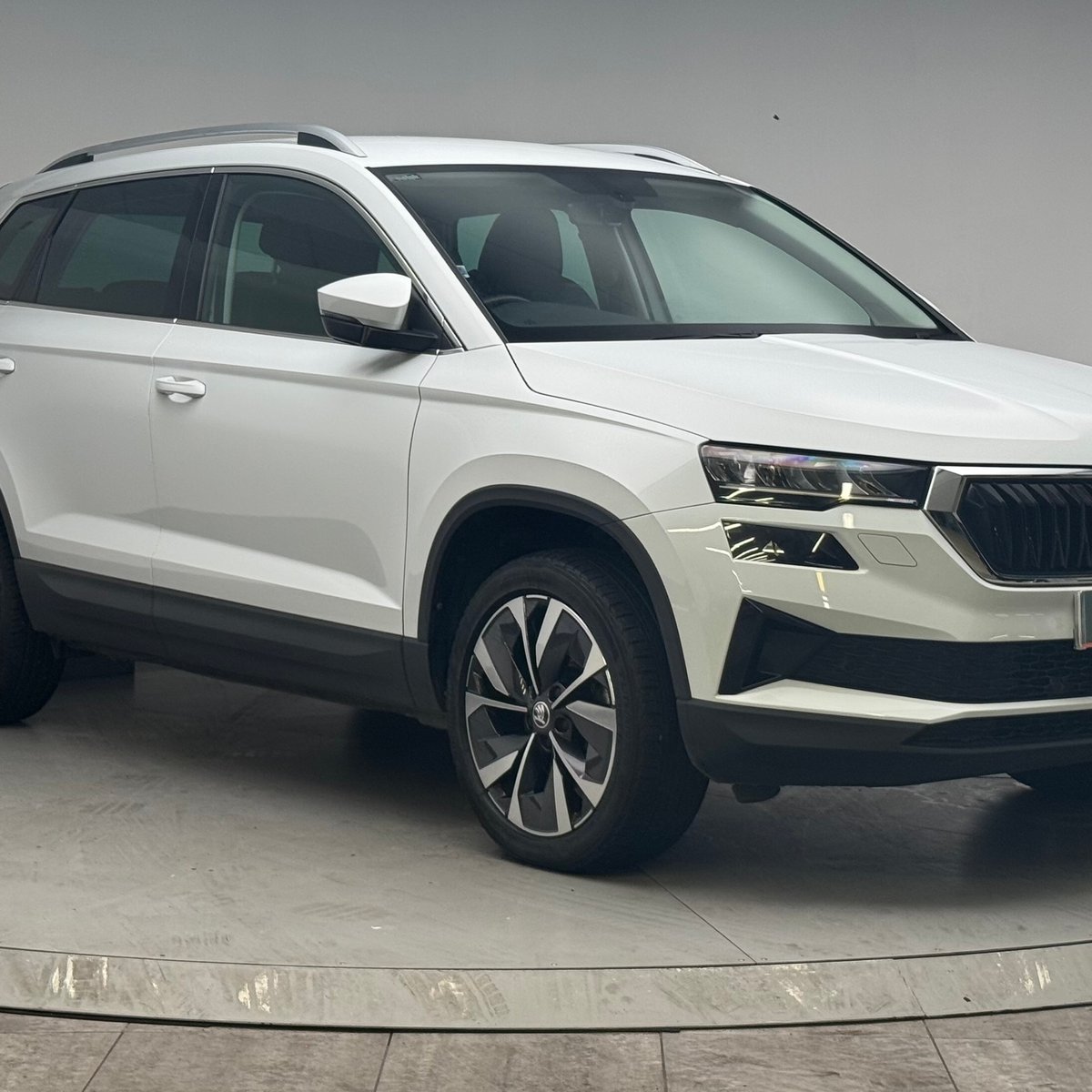 Skoda Karoq LT72VCK Watford ŠKODA | Citygate